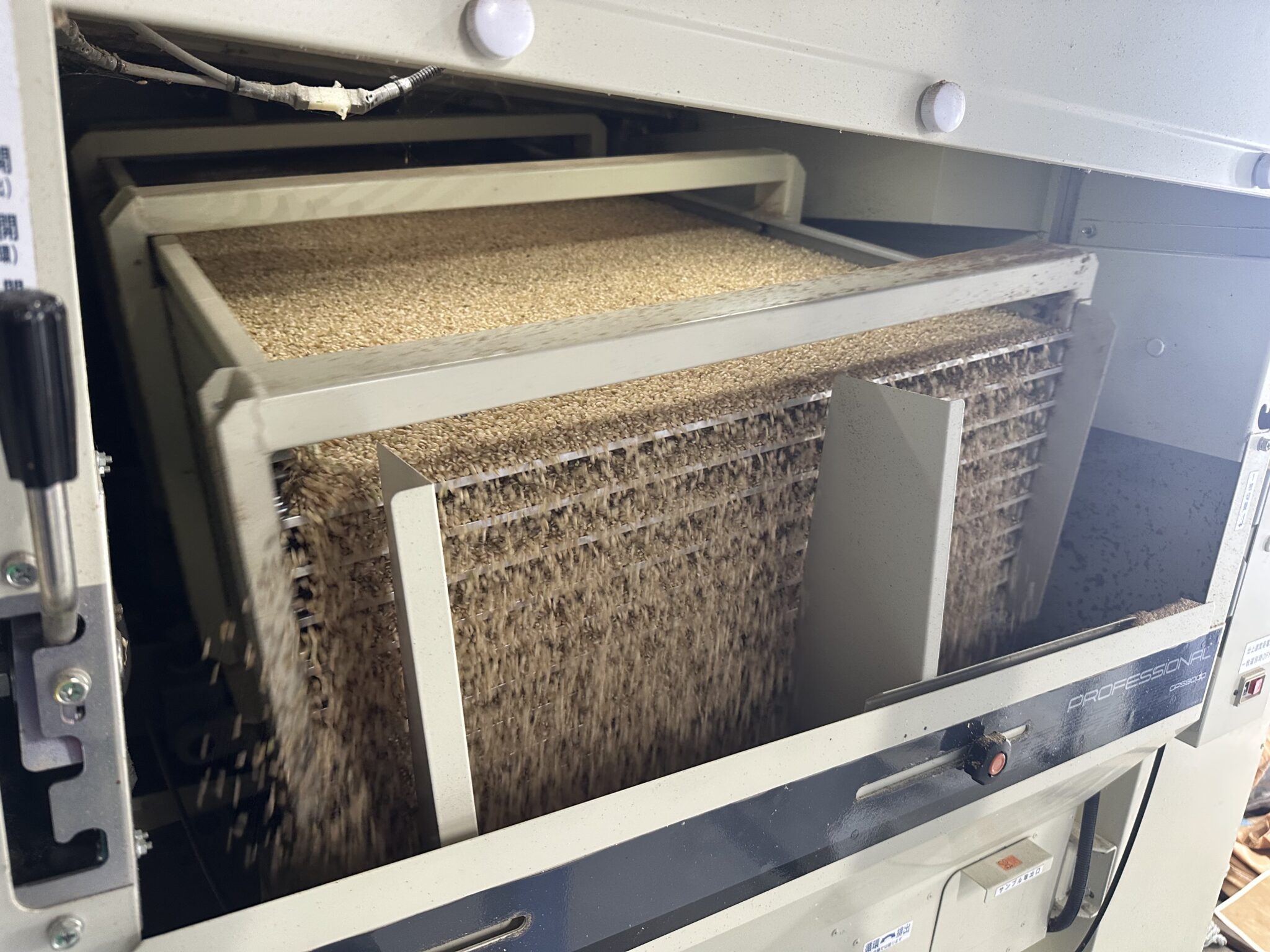 稲刈りが始まりました。 | 株式会社グリーンちゅうず 滋賀県野洲市のお米を全国へ